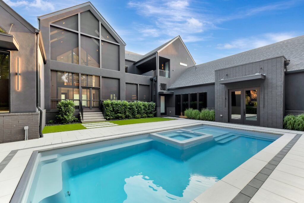 Luxury Custom Pool Builders in Nashville | Denali Pools